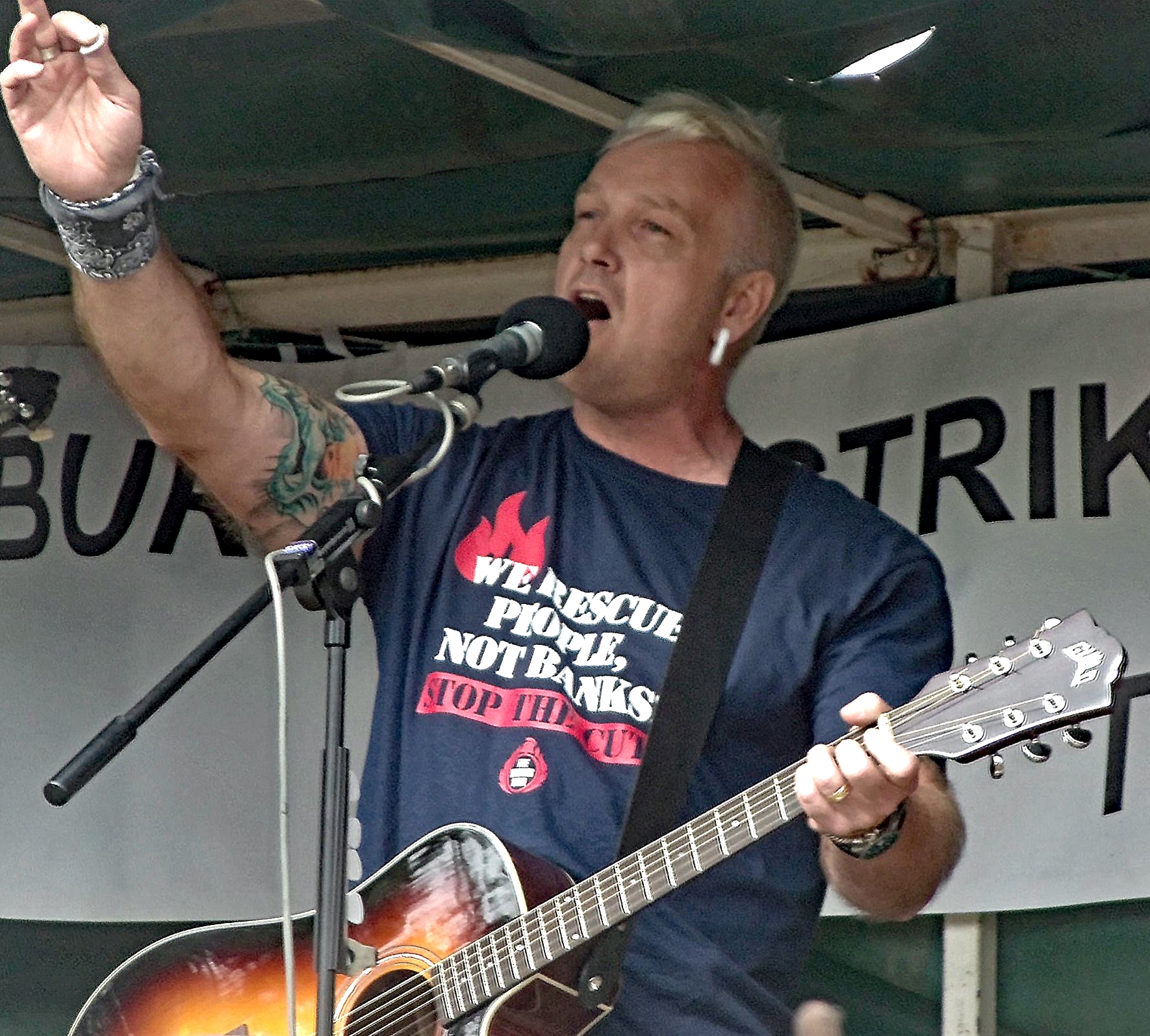 Burston At The Seams – Steve White & The Protest Family